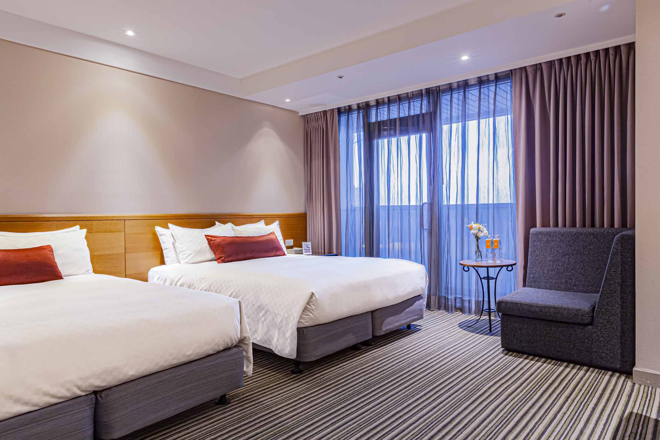 ROOMS